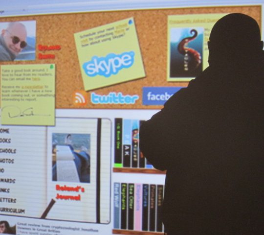 IQ Book Two: The White House – Roland Smith, Author