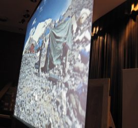 IQ Book Two: The White House – Roland Smith, Author